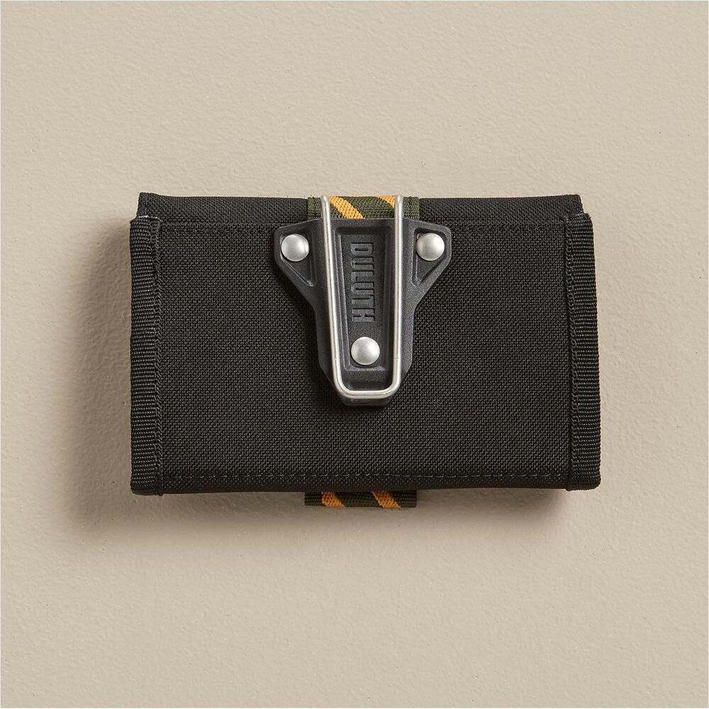 The Muscle Horizontal Cell Phone Pouch | Duluth Trading Company