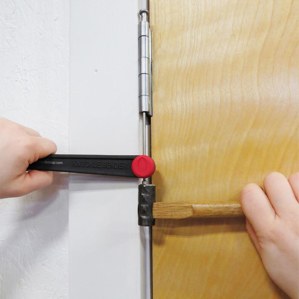 Knuckle Bender Door Tool | Duluth Trading Company
